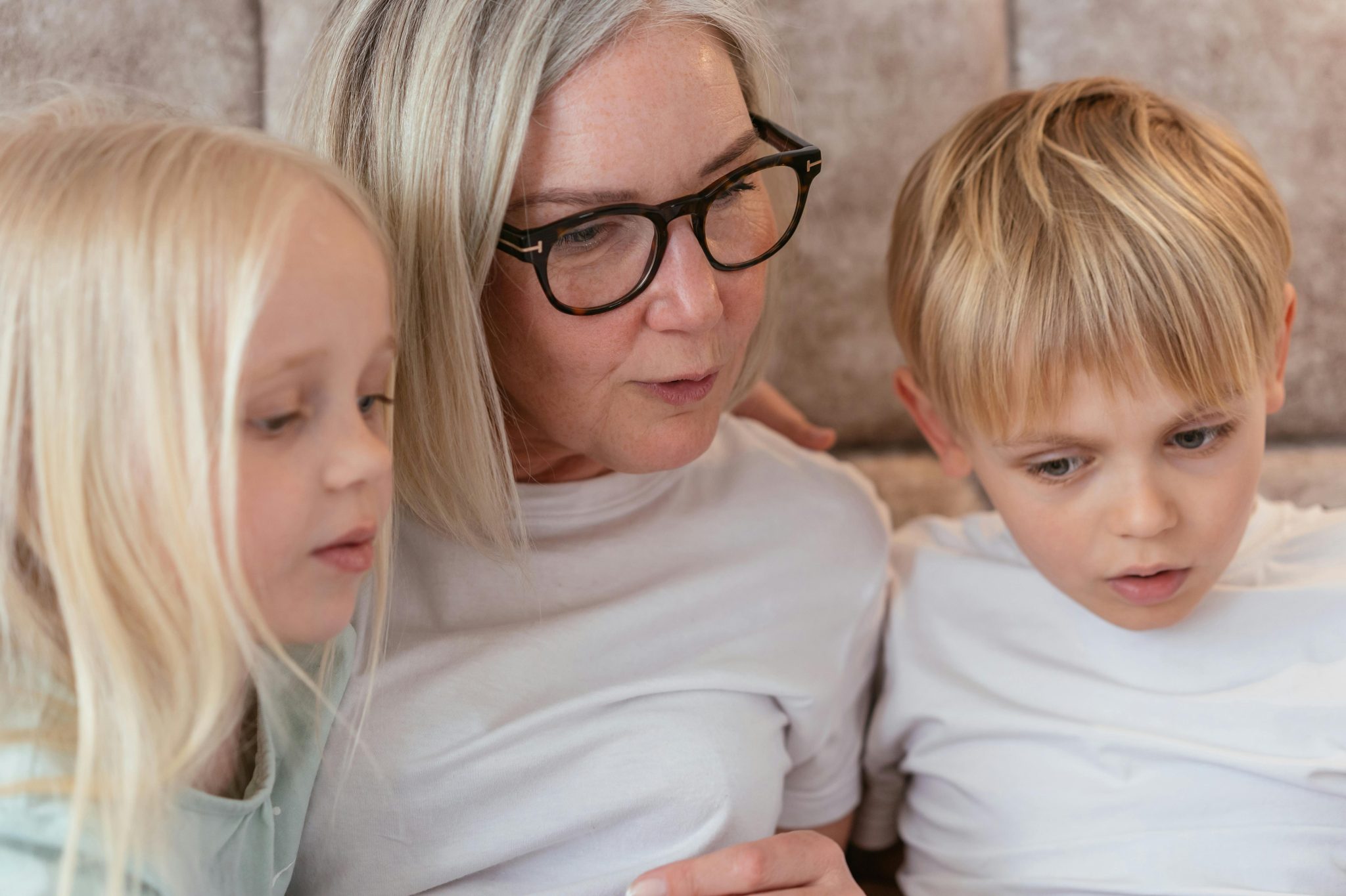 How early stress shapes the developing brain (and what supports ...